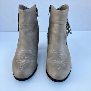 Sam & Libby | Shoes | Samlibby Sz 7 2 Fringed Tan Booties | Poshmark